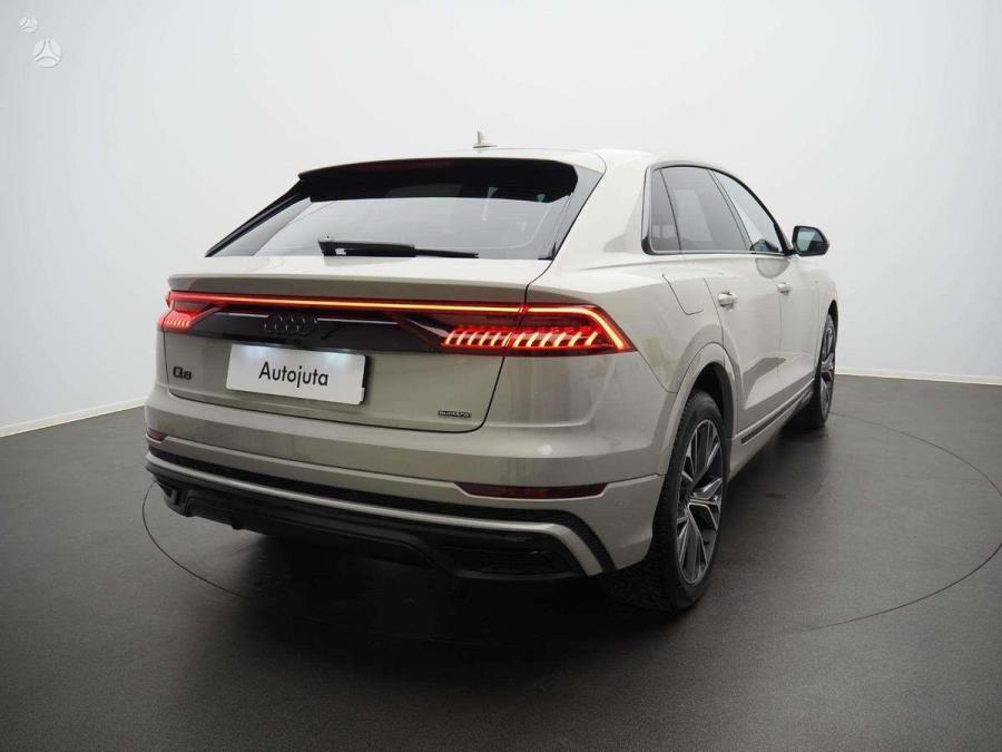 Yellow Audi Q8 2023 in Vilnius, with an engine capacity of 3.00 L and mileage of 74 thousand km for 57500 €, photo 6 on AUTOMOTO.COM.LV