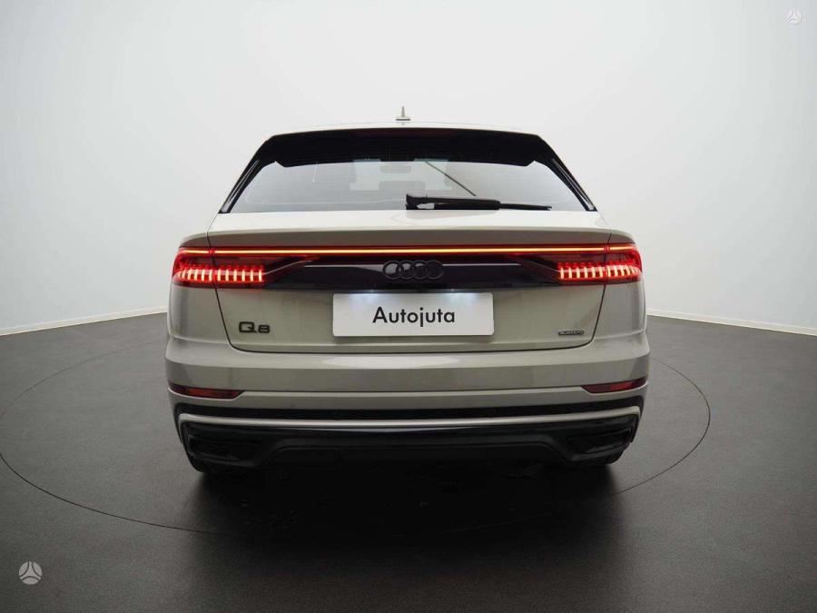 Yellow Audi Q8 2023 in Vilnius, with an engine capacity of 3.00 L and mileage of 74 thousand km for 57500 €, photo 7 on AUTOMOTO.COM.LV