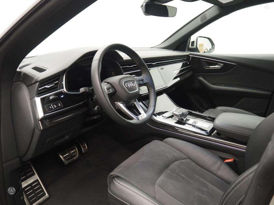 Yellow Audi Q8 2023 in Vilnius, with an engine capacity of 3.00 L and mileage of 74 thousand km for 57500 €, photo 12 on AUTOMOTO.COM.LV