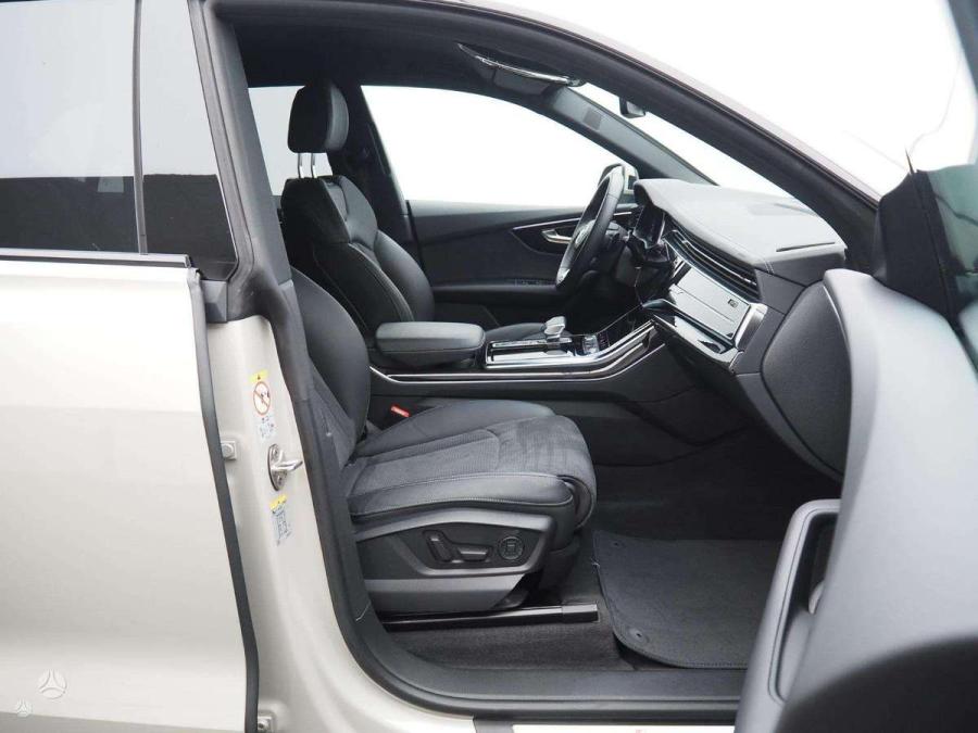 Yellow Audi Q8 2023 in Vilnius, with an engine capacity of 3.00 L and mileage of 74 thousand km for 57500 €, photo 14 on AUTOMOTO.COM.LV