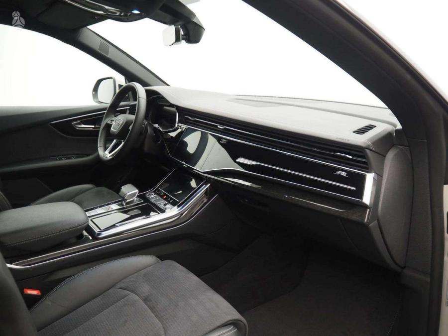 Yellow Audi Q8 2023 in Vilnius, with an engine capacity of 3.00 L and mileage of 74 thousand km for 57500 €, photo 16 on AUTOMOTO.COM.LV