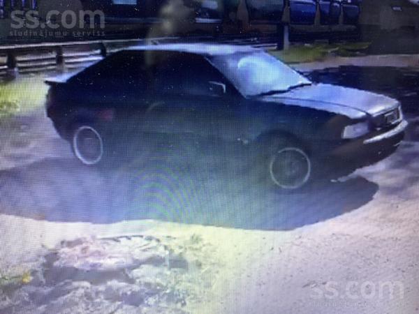 Melns Audi Quattro 1988 Liepāja, ar dzinēja tilpumu 2.30 L un nobraukumu 280 tūkst. km par 7500 €, foto 2 vietnē AUTOMOTO.COM.LV