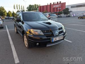 Melns Audi Quattro 2005 Rīga, ar dzinēja tilpumu 2.00 L un nobraukumu 222 tūkst. km par 3999 €, foto 12 vietnē AUTOMOTO.COM.LV