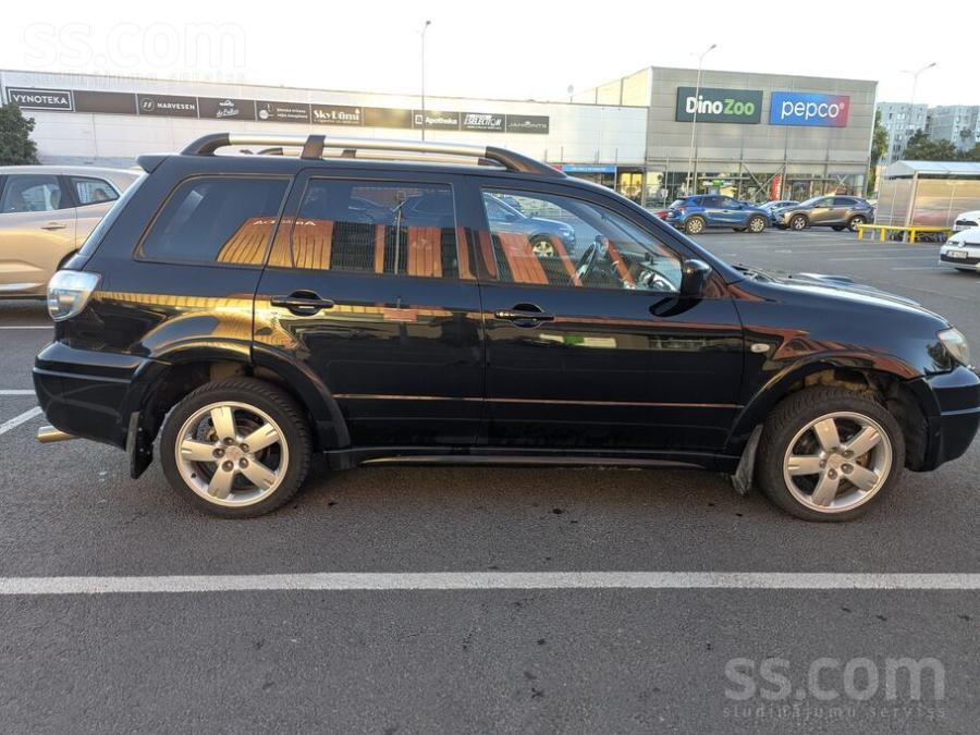 Melns Audi Quattro 2005 Rīga, ar dzinēja tilpumu 2.00 L un nobraukumu 222 tūkst. km par 3999 €, foto 13 vietnē AUTOMOTO.COM.LV