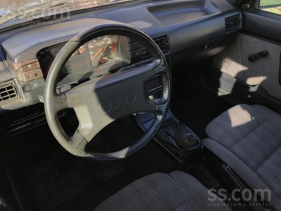 Melns Audi Quattro 1986 Rīga, ar dzinēja tilpumu 1.80 L un nobraukumu 342 tūkst. km par 7000 €, foto 4 vietnē AUTOMOTO.COM.LV