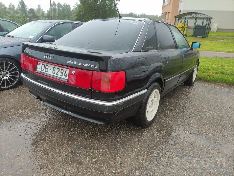 Черный Ауди Quattro 1987 в Лиепая, объемом двигателя 2.20 л и пробегом 408 тыс. км за 6500 €, фото 4 на AUTOMOTO.COM.LV