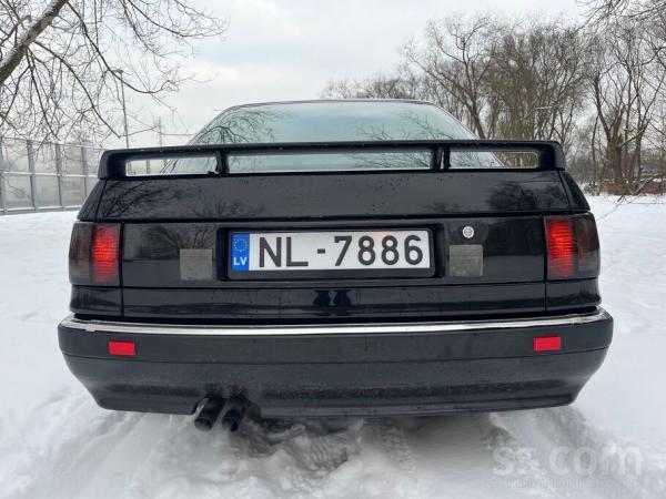 Black Audi Quattro 1989 in Riga, with an engine capacity of 2.30 L and mileage of 229 thousand km for 6490 €, photo 9 on AUTOMOTO.COM.LV