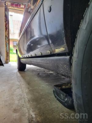 Melns Audi Quattro 1990 Bauska, ar dzinēja tilpumu 2.10 L un nobraukumu 329 tūkst. km par 3000 €, foto 7 vietnē AUTOMOTO.COM.LV