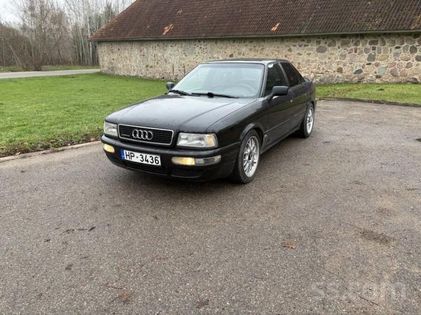 Melns Audi Quattro 1992 Tukums, ar dzinēja tilpumu 1.90 L un nobraukumu 300 tūkst. km par 3990 €, foto 1 vietnē AUTOMOTO.COM.LV