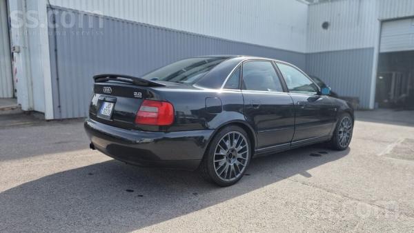 Melns Audi Quattro 1999 Rīga, ar dzinēja tilpumu 2.80 L un nobraukumu 240 tūkst. km par 2450 €, foto 4 vietnē AUTOMOTO.COM.LV