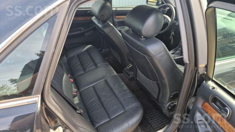 Black Audi Quattro 1999 in Riga, with an engine capacity of 2.80 L and mileage of 240 thousand km for 2450 €, photo 7 on AUTOMOTO.COM.LV