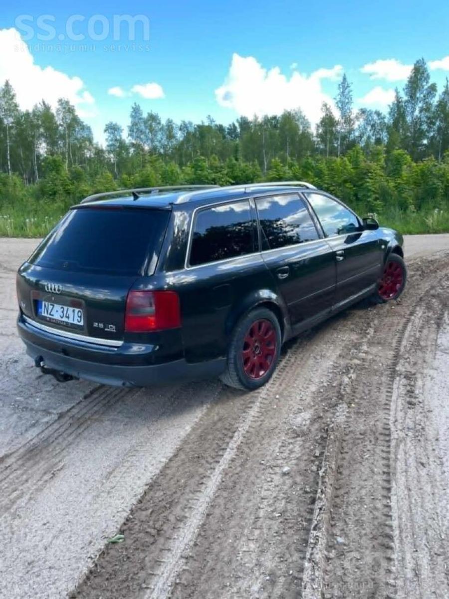 Melns Audi Quattro 2001 Madona, ar dzinēja tilpumu 2.50 L un nobraukumu 310 tūkst. km par 1450 €, foto 7 vietnē AUTOMOTO.COM.LV