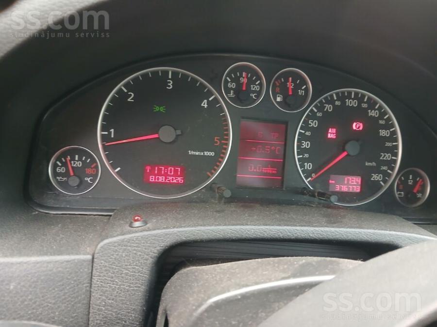 Melns Audi Quattro 2004 Rīga, ar dzinēja tilpumu 2.50 L un nobraukumu 376 tūkst. km par 1250 €, foto 4 vietnē AUTOMOTO.COM.LV