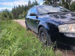 Melns Audi Quattro 2004 Rīga, ar dzinēja tilpumu 2.50 L un nobraukumu 376 tūkst. km par 1250 €, foto 12 vietnē AUTOMOTO.COM.LV