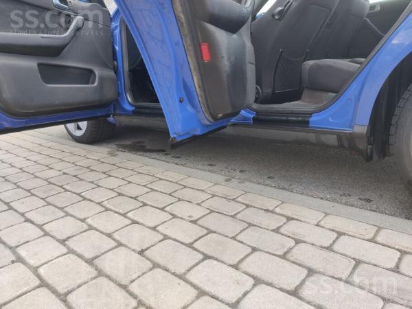 Blue Audi Quattro 2000 in Riga, with an engine capacity of 1.80 L and mileage of 203 thousand km for 2800 €, photo 6 on AUTOMOTO.COM.LV