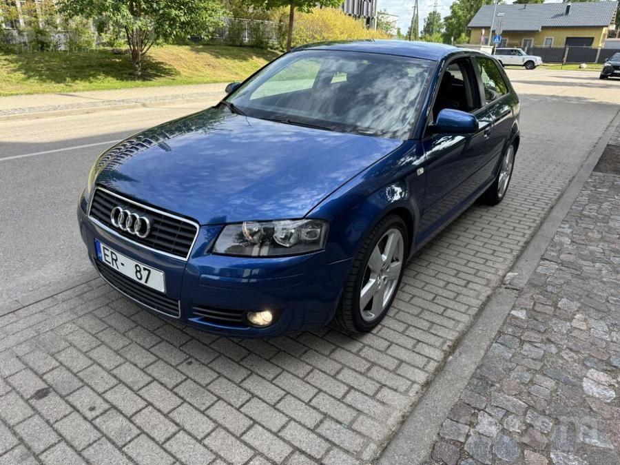 Zils Audi Quattro 2004 Rīga, ar dzinēja tilpumu 3.20 L un nobraukumu 153 tūkst. km par 6200 €, foto 1 vietnē AUTOMOTO.COM.LV