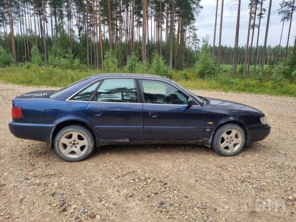 Blue Audi Quattro 1996 in Balvi, with an engine capacity of 2.50 L and mileage of 530 thousand km for 1650 €, photo 4 on AUTOMOTO.COM.LV