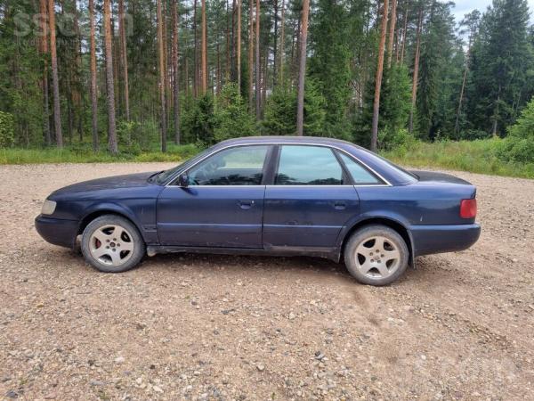 Blue Audi Quattro 1996 in Balvi, with an engine capacity of 2.50 L and mileage of 530 thousand km for 1650 €, photo 8 on AUTOMOTO.COM.LV