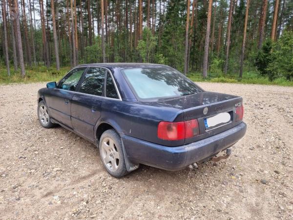 Zils Audi Quattro 1996 Balvi, ar dzinēja tilpumu 2.50 L un nobraukumu 530 tūkst. km par 1650 €, foto 7 vietnē AUTOMOTO.COM.LV