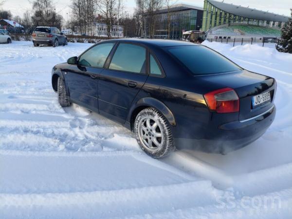 Zils Audi Quattro 2001 Jelgava, ar dzinēja tilpumu 2.50 L un nobraukumu 393 tūkst. km par 1600 €, foto 5 vietnē AUTOMOTO.COM.LV