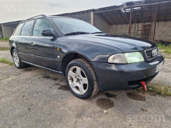 Blue Audi Quattro 1996 in Bauska, with an engine capacity of 1.80 L and mileage of 393 thousand km for 2400 €, photo 4 on AUTOMOTO.COM.LV