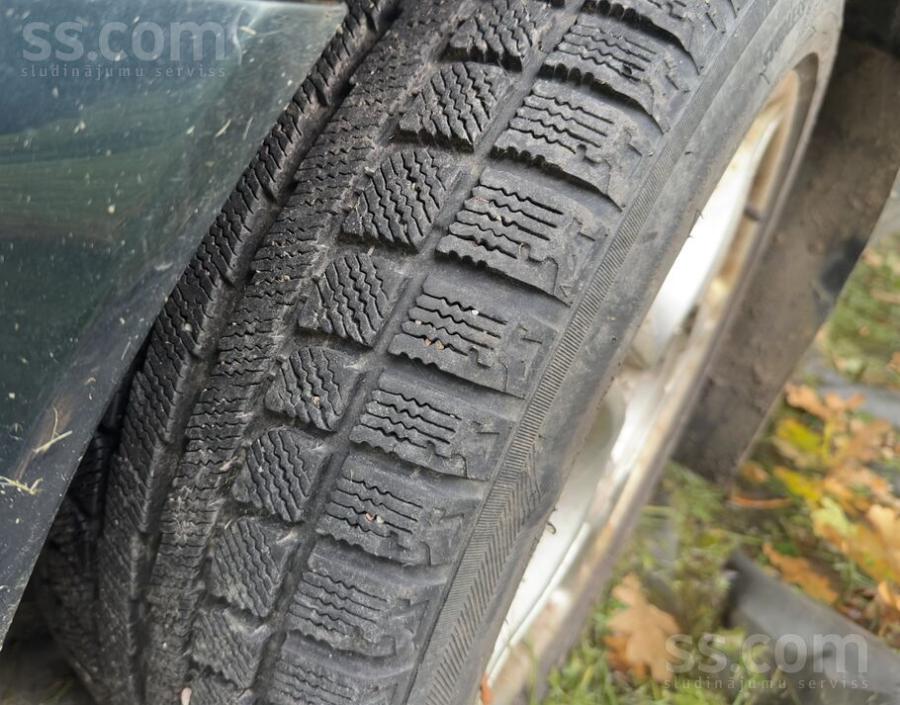 Zaļš Audi Quattro 1996 Liepāja, ar dzinēja tilpumu 2.50 L un nobraukumu 372 tūkst. km par 1500 €, foto 5 vietnē AUTOMOTO.COM.LV
