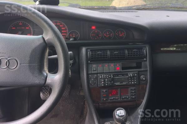 Zaļš Audi Quattro 1996 Liepāja, ar dzinēja tilpumu 2.50 L un nobraukumu 372 tūkst. km par 1500 €, foto 7 vietnē AUTOMOTO.COM.LV