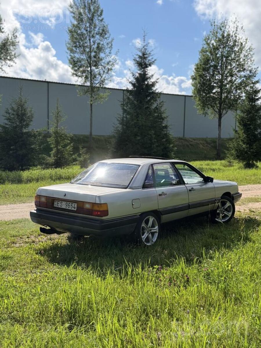 Серый Ауди Quattro 1986 в Алуксне, объемом двигателя 2.50 л и пробегом 360 тыс. км за 2500 €, фото 6 на AUTOMOTO.COM.LV