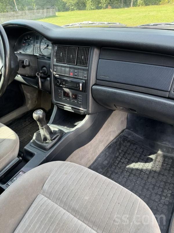 Pelēks Audi Quattro 1993 Kuldīga, ar dzinēja tilpumu 2.00 L un nobraukumu 0 tūkst. km par 1850 €, foto 5 vietnē AUTOMOTO.COM.LV