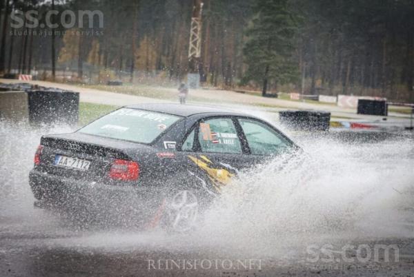 Grey Audi Quattro 1998 in Kuldiga, with an engine capacity of 1.80 L and mileage of 355 thousand km for 6500 €, photo 5 on AUTOMOTO.COM.LV