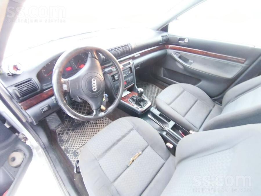 Pelēks Audi Quattro 2000 Kuldīga, ar dzinēja tilpumu 1.80 L un nobraukumu 269 tūkst. km par 2500 €, foto 4 vietnē AUTOMOTO.COM.LV