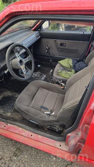 Sarkans Audi Quattro 1984 Madona, ar dzinēja tilpumu 2.20 L un nobraukumu 200 tūkst. km par 3200 €, foto 5 vietnē AUTOMOTO.COM.LV