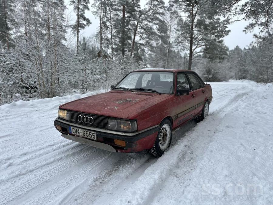 Sarkans Audi Quattro 1985 Rīga, ar dzinēja tilpumu 2.20 L un nobraukumu 289 tūkst. km par 3750 €, foto 4 vietnē AUTOMOTO.COM.LV
