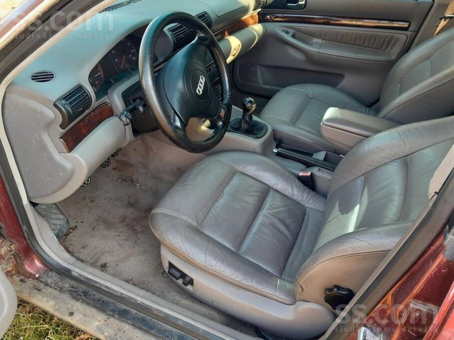 Sarkans Audi Quattro 1998 Cēsis, ar dzinēja tilpumu 2.80 L un nobraukumu 200 tūkst. km par 1300 €, foto 4 vietnē AUTOMOTO.COM.LV