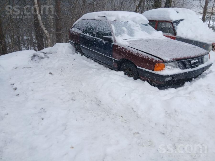 Red Audi Quattro 1989 in Dobele, with an engine capacity of 2.30 L and mileage of 326 thousand km for 2350 €, photo 1 on AUTOMOTO.COM.LV