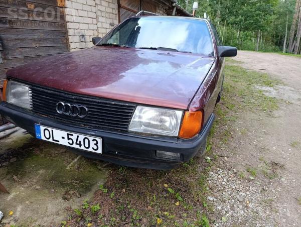 Red Audi Quattro 1989 in Dobele, with an engine capacity of 2.30 L and mileage of 348 thousand km for 2700 €, photo 3 on AUTOMOTO.COM.LV