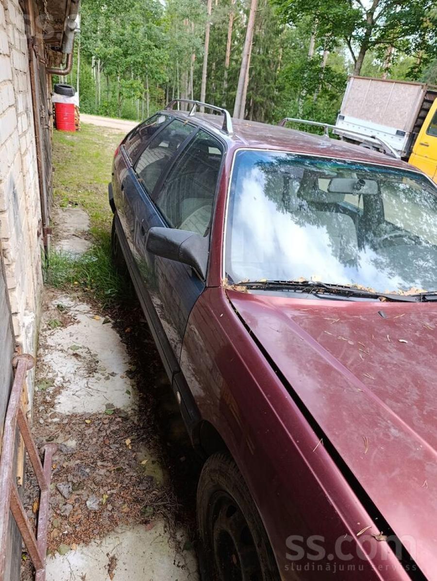 Red Audi Quattro 1989 in Dobele, with an engine capacity of 2.30 L and mileage of 348 thousand km for 2700 €, photo 12 on AUTOMOTO.COM.LV