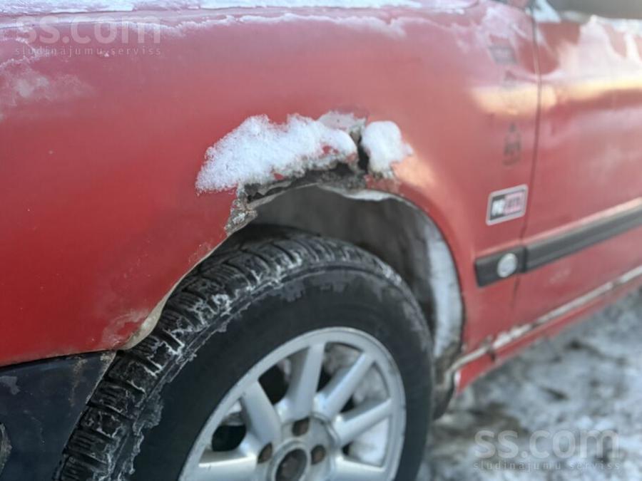 Sarkans Audi Quattro 1992 Talsi, ar dzinēja tilpumu 2.30 L un nobraukumu 559 tūkst. km par 950 €, foto 5 vietnē AUTOMOTO.COM.LV