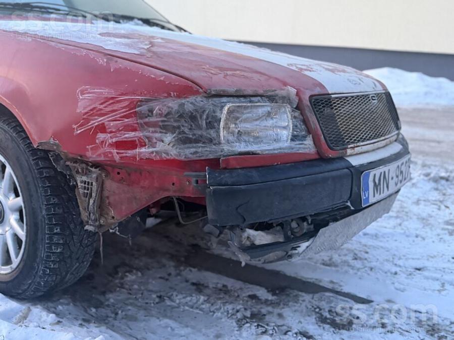 Sarkans Audi Quattro 1992 Talsi, ar dzinēja tilpumu 2.30 L un nobraukumu 559 tūkst. km par 950 €, foto 6 vietnē AUTOMOTO.COM.LV