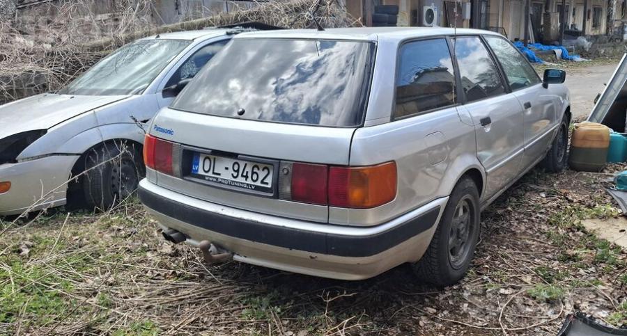 Audi Quattro 1994 in Riga, with an engine capacity of 2.30 L and mileage of 235 thousand km for 1699 €, photo 4 on AUTOMOTO.COM.LV