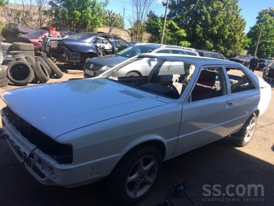 Белый Ауди Quattro 1986 в Лиепая, объемом двигателя 2.20 л и пробегом 400 тыс. км за 16500 €, фото 1 на AUTOMOTO.COM.LV