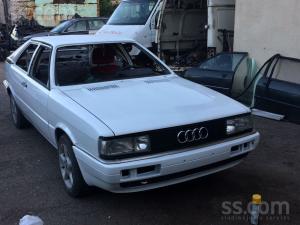 Белый Ауди Quattro 1986 в Лиепая, объемом двигателя 2.20 л и пробегом 400 тыс. км за 16500 €, фото 4 на AUTOMOTO.COM.LV