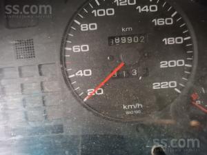 Белый Ауди Quattro 1992 в Валмиера, объемом двигателя 2.00 л и пробегом 389 тыс. км за 2750 €, фото 3 на AUTOMOTO.COM.LV