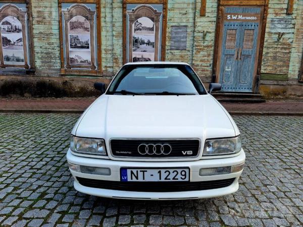 White Audi Quattro 1993 in Valka, with an engine capacity of 4.20 L and mileage of 192 thousand km for 6500 €, photo 4 on AUTOMOTO.COM.LV