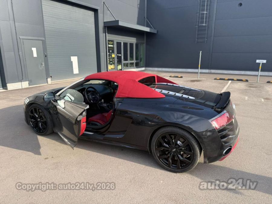 Black Audi R8 2011 in Tallinn, with an engine capacity of 0.00 L and mileage of 76 thousand km for 59900 €, photo 1 on AUTOMOTO.COM.LV