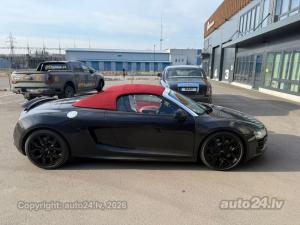 Black Audi R8 2011 in Tallinn, with an engine capacity of 0.00 L and mileage of 76 thousand km for 59900 €, photo 4 on AUTOMOTO.COM.LV