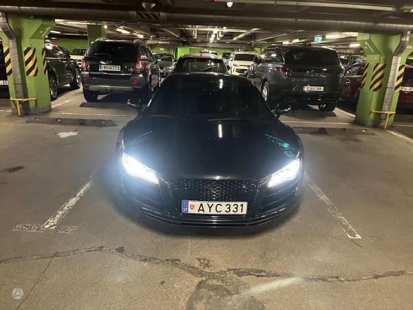 Ауди Р8 2011 в Вильнюс на AUTOMOTO.COM.LV Черный Ауди Р8 2011 в Вильнюс, объемом двигателя 5.20 л и пробегом 69 тыс. км за 75000 €, фото 8 на AUTOMOTO.COM.LV