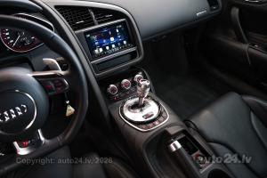 Black Audi R8 2014 in Tallinn, with an engine capacity of 5.20 L and mileage of 15 thousand km for 104900 €, photo 9 on AUTOMOTO.COM.LV