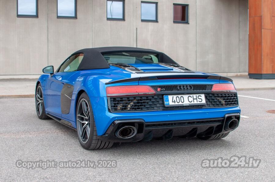 Blue Audi R8 2021 in Tallinn, with an engine capacity of 5.20 L and mileage of 72 thousand km for 149000 €, photo 8 on AUTOMOTO.COM.LV
