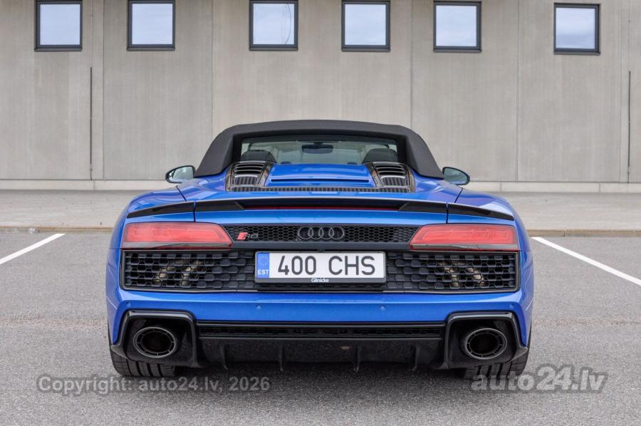 Blue Audi R8 2021 in Tallinn, with an engine capacity of 5.20 L and mileage of 72 thousand km for 149000 €, photo 9 on AUTOMOTO.COM.LV
